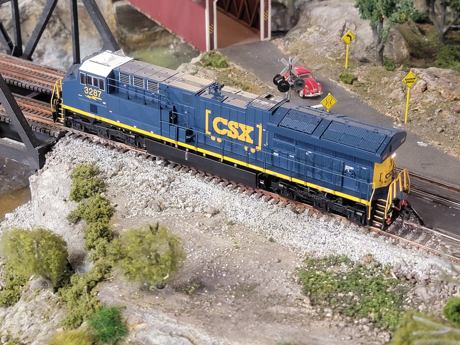 Intermountain 497103-07 HO Scale GE ET44AH Tier 4 CSX 3287 DCC - Like ...