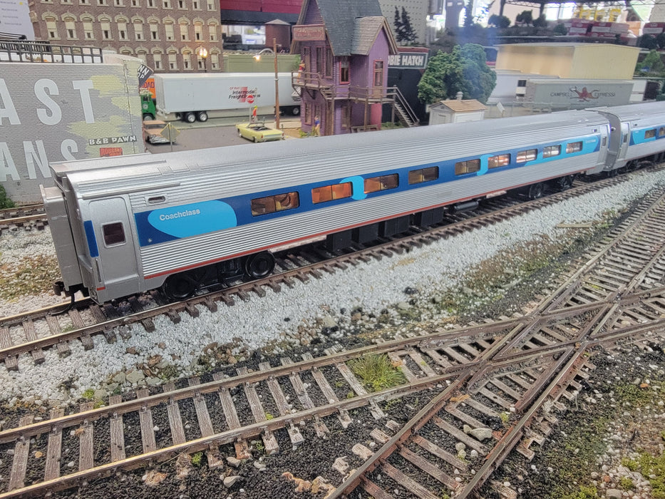 Bachmann 13109 HO Scale 85' Budd Amfleet I Amtrak Acela Regional Coach ...