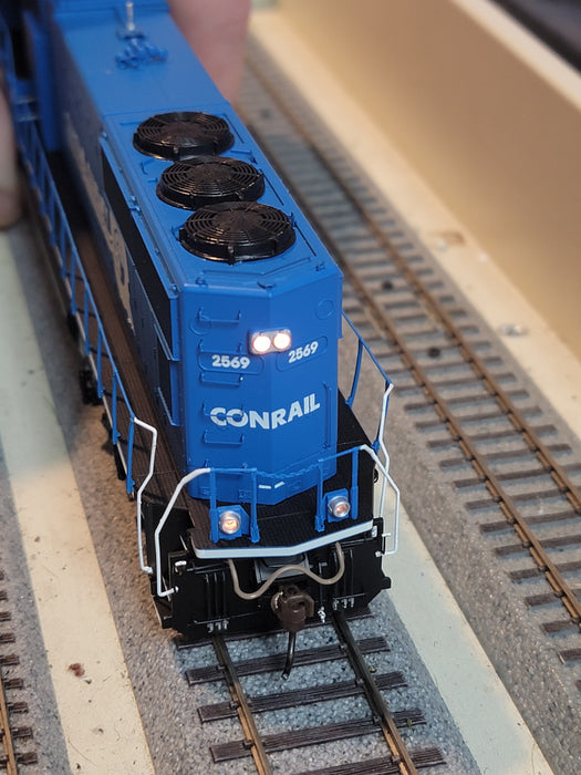 Athearn Genesis G69194 HO Scale EMD SD70 Conrail Quality CR 2569 - NOS ...