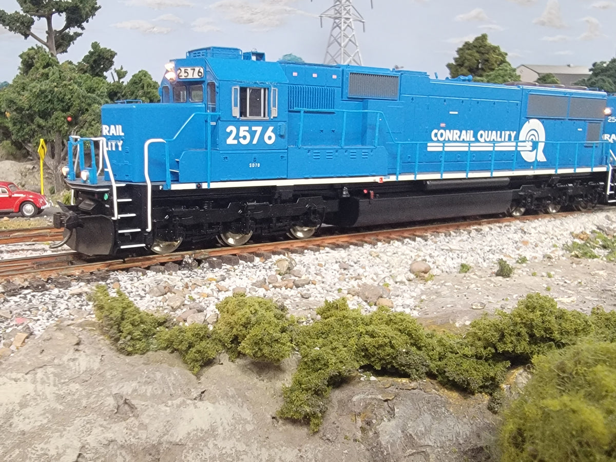 Athearn Genesis HO Scale EMD SD70 Conrail Quality CR (Custom #) 2576 w ...