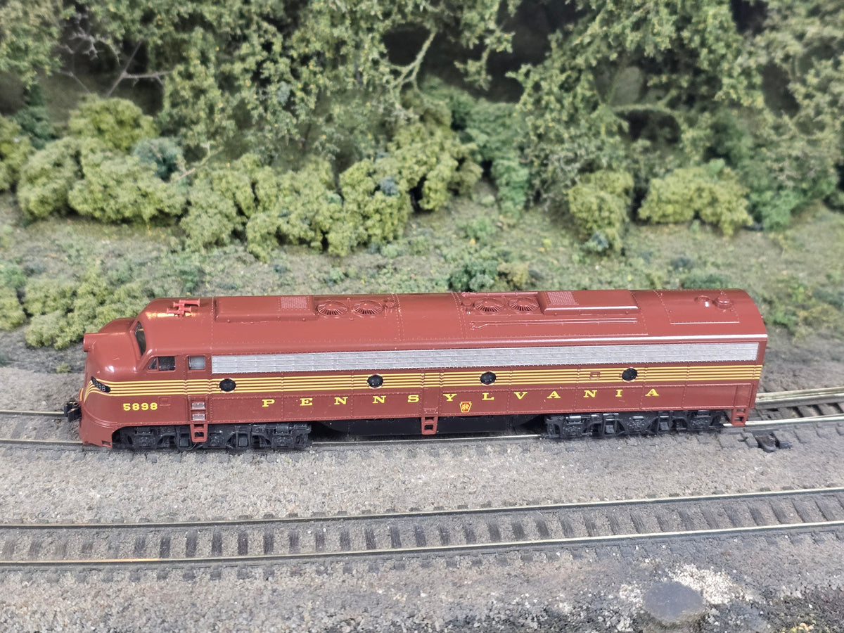 Kato 176-5314DCC N Scale EMD E8 Pennsylvania PRR 5898 - DCC (USED ...