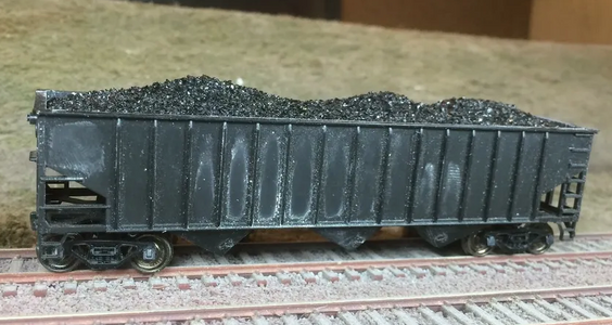 F&N Hobbies 81409 HO Scale Coal Load for Bowser/Stewart 70 Ton 14 Pane ...