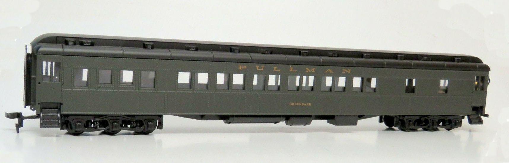 IHC 49047 HO Scale Heavyweight 12-1 Sleeper Pullman "East Chicago" B&O — White Rose Hobbies