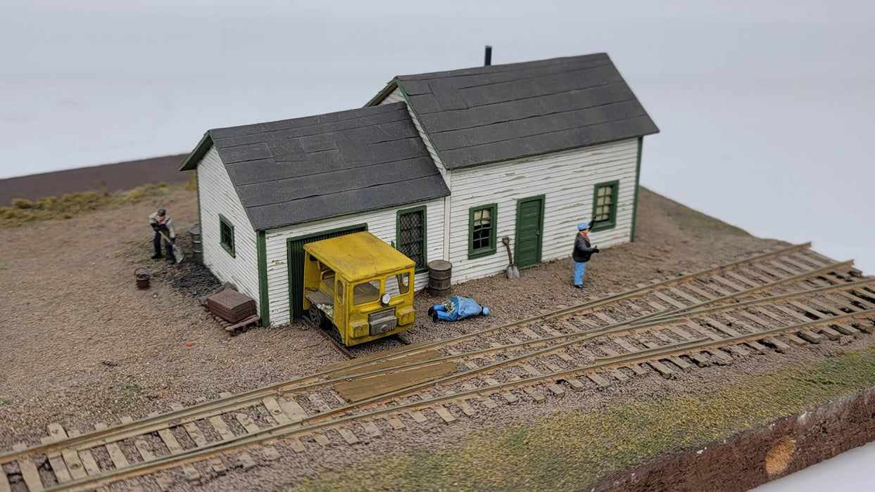JL Innovative Design 261 HO Scale East Junction Section House Laser Cu ...