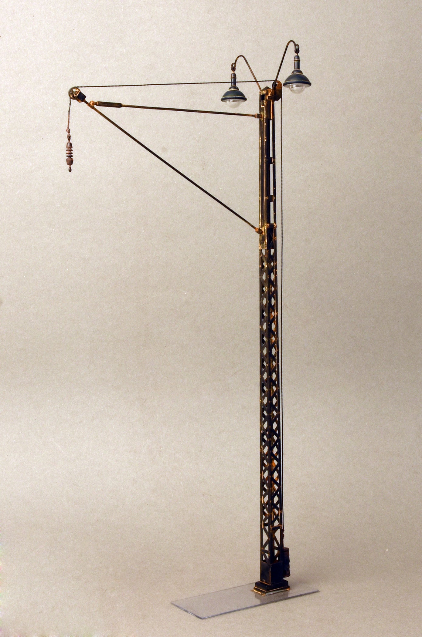 MiniArt 35570 1/35 Railroad Power Poles and Lamps Model Kit — White ...