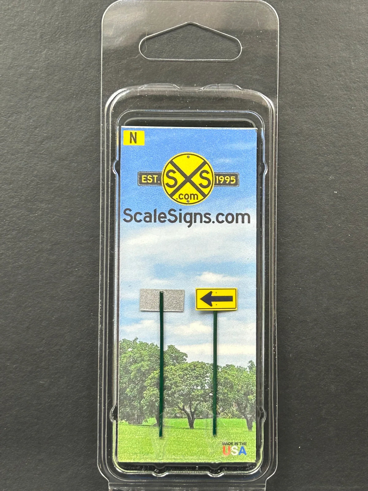 ScaleSigns N-3026L N Scale Direction Arrow Sign - Large Arrow Left ...