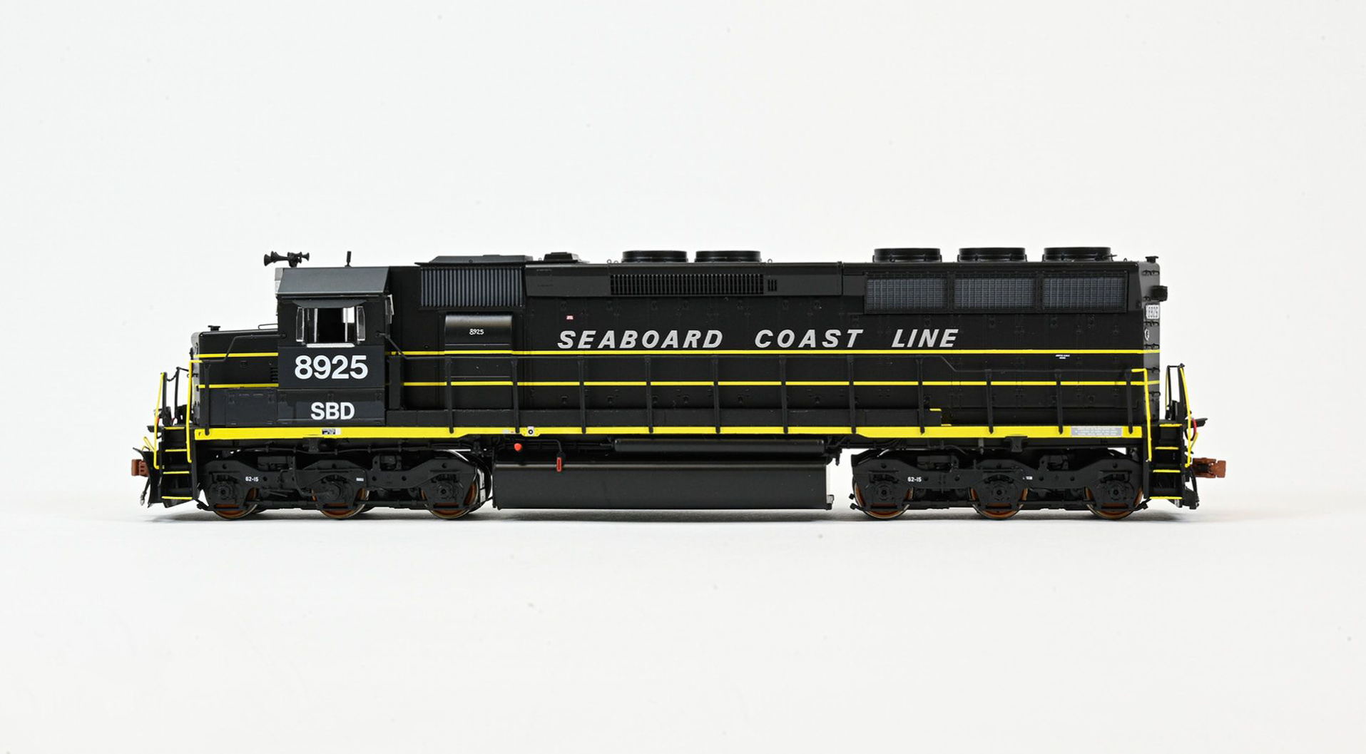 ScaleTrains Rivet 39770 HO Scale EMD SD45 Phase IIc Seaboard System"ex — White Rose Hobbies