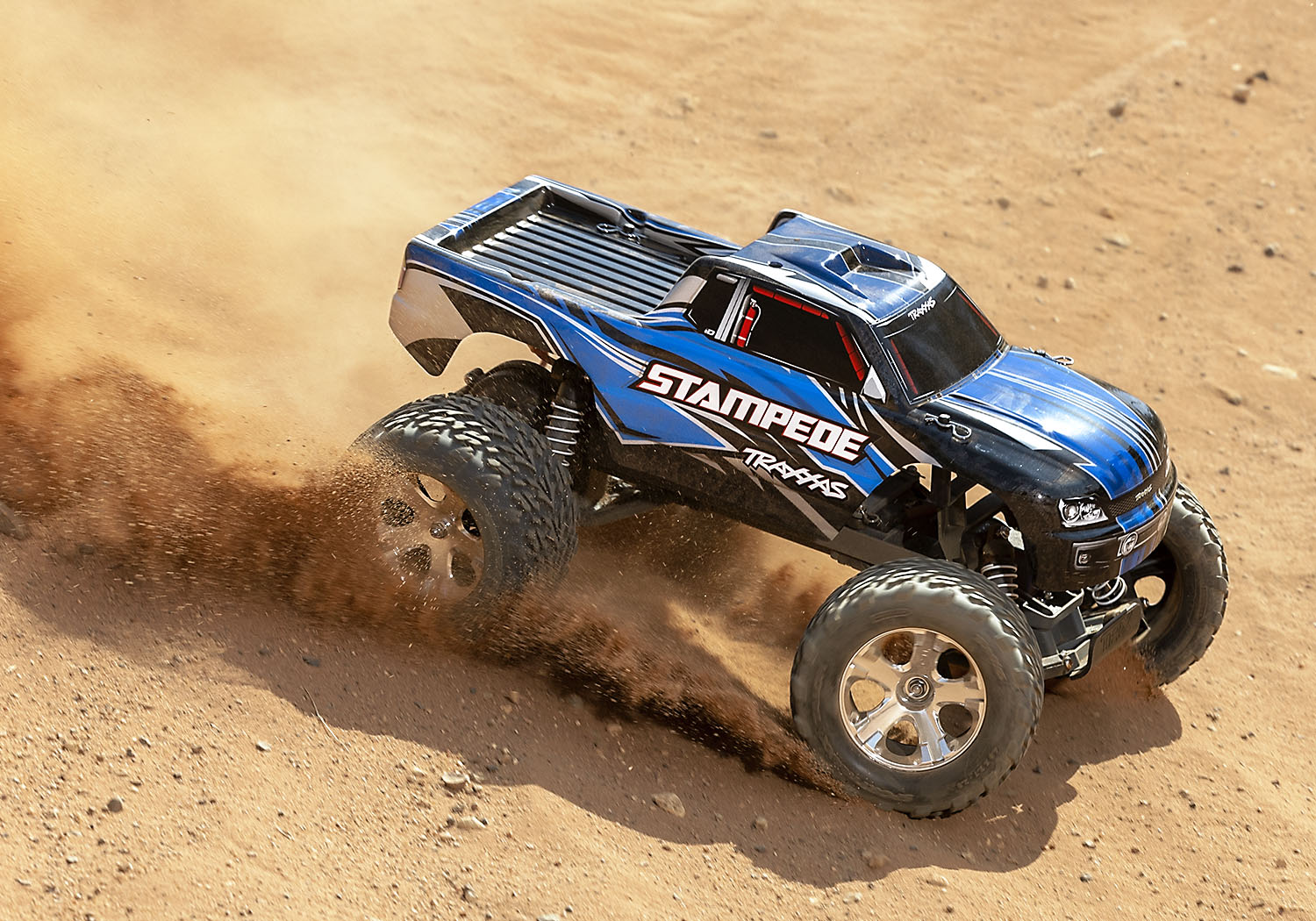 Traxxas 36054-8 Blue 2WD Stampede RTR 1/10 XL-5 Monster Truck with Bat ...
