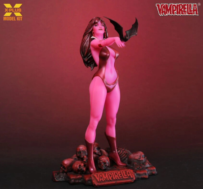 X-Plus Models 200018 1/8 Vampirella Jose Gonzalez Version Figure Kit — White Rose Hobbies