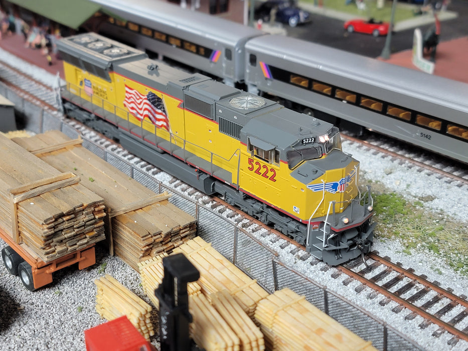 Athearn Genesis G69243 HO Scale EMD SD70M Union Pacific "American Flag — White Rose Hobbies