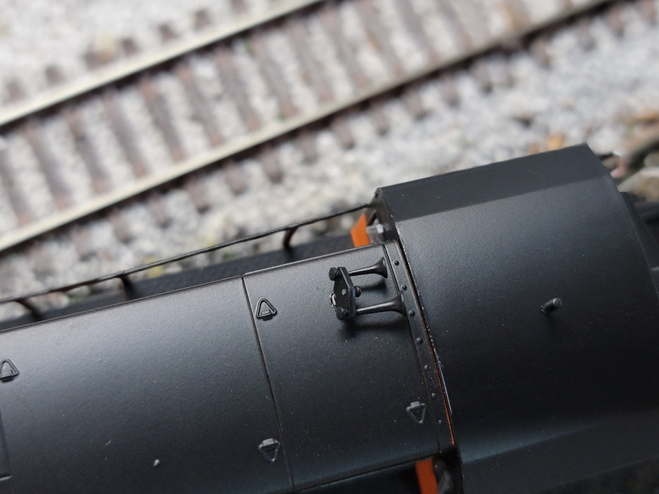 Atlas Gold 10001180 HO Scale GE U30C Milwaukee Road MILW 6005 Sound - — White Rose Hobbies