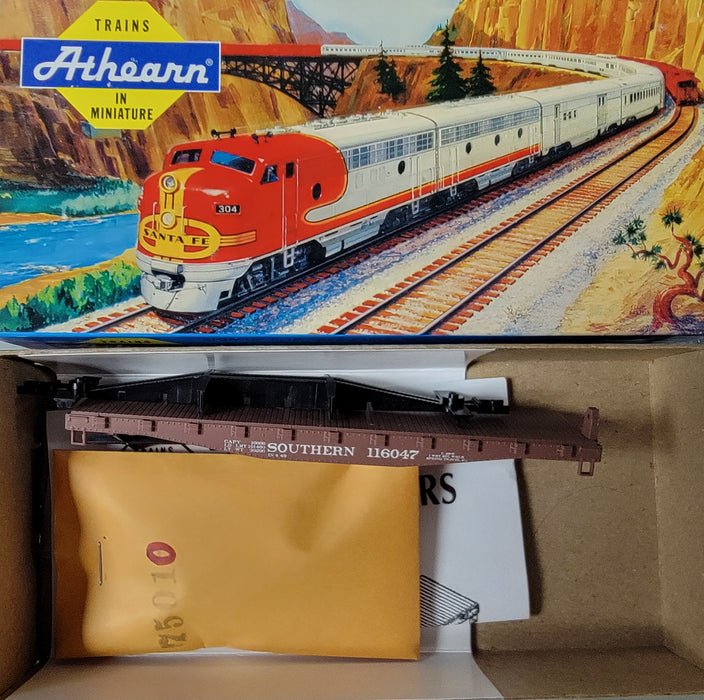 Athearn 1356 HO Scale 40' Flat Car (Blue Box Kit) Southern 116047 - NO — White Rose Hobbies