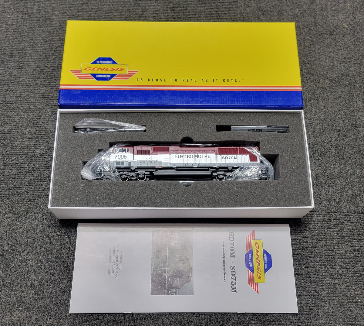 Athearn Genesis (Yellow Box) G6122 HO Scale EMD SD70M EMD Leasing 7008 ...