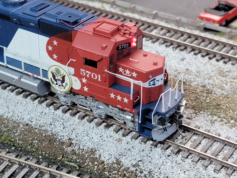 Athearn Genesis G67124 HO Scale EMD SD45-2 Santa Fe ATSF "Bicentennial ...