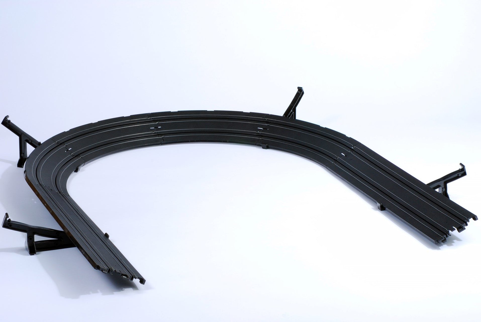 AFX Racing 70625 Slot Car Track Banked Curve 12" R Set — White Rose Hobbies