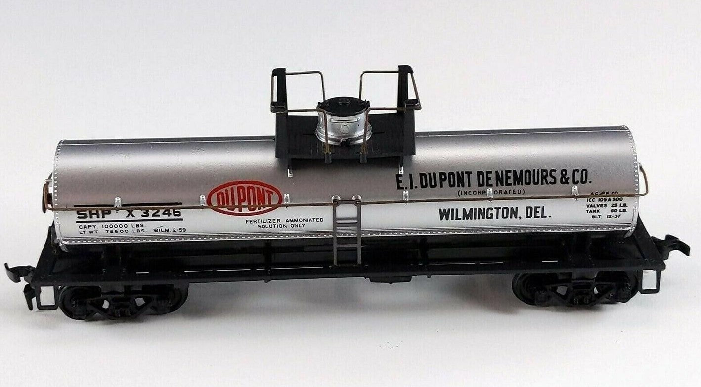 Athearn 1553 HO Scale Single Dome Tank Car (Blue Box Kit) DuPont SHPX ...
