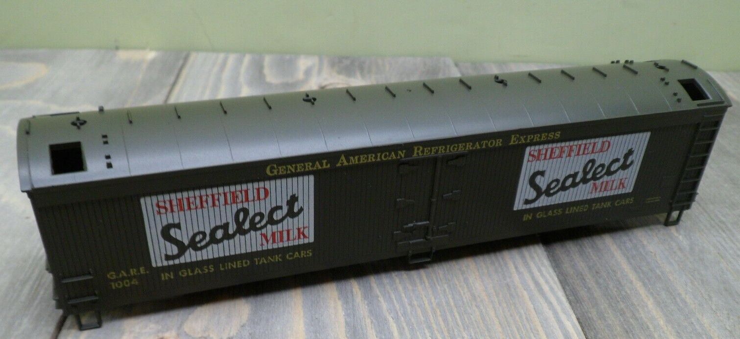 Athearn 5343 HO Scale 50' Express Reefer (Blue Box Kit) Sheffield GARE ...