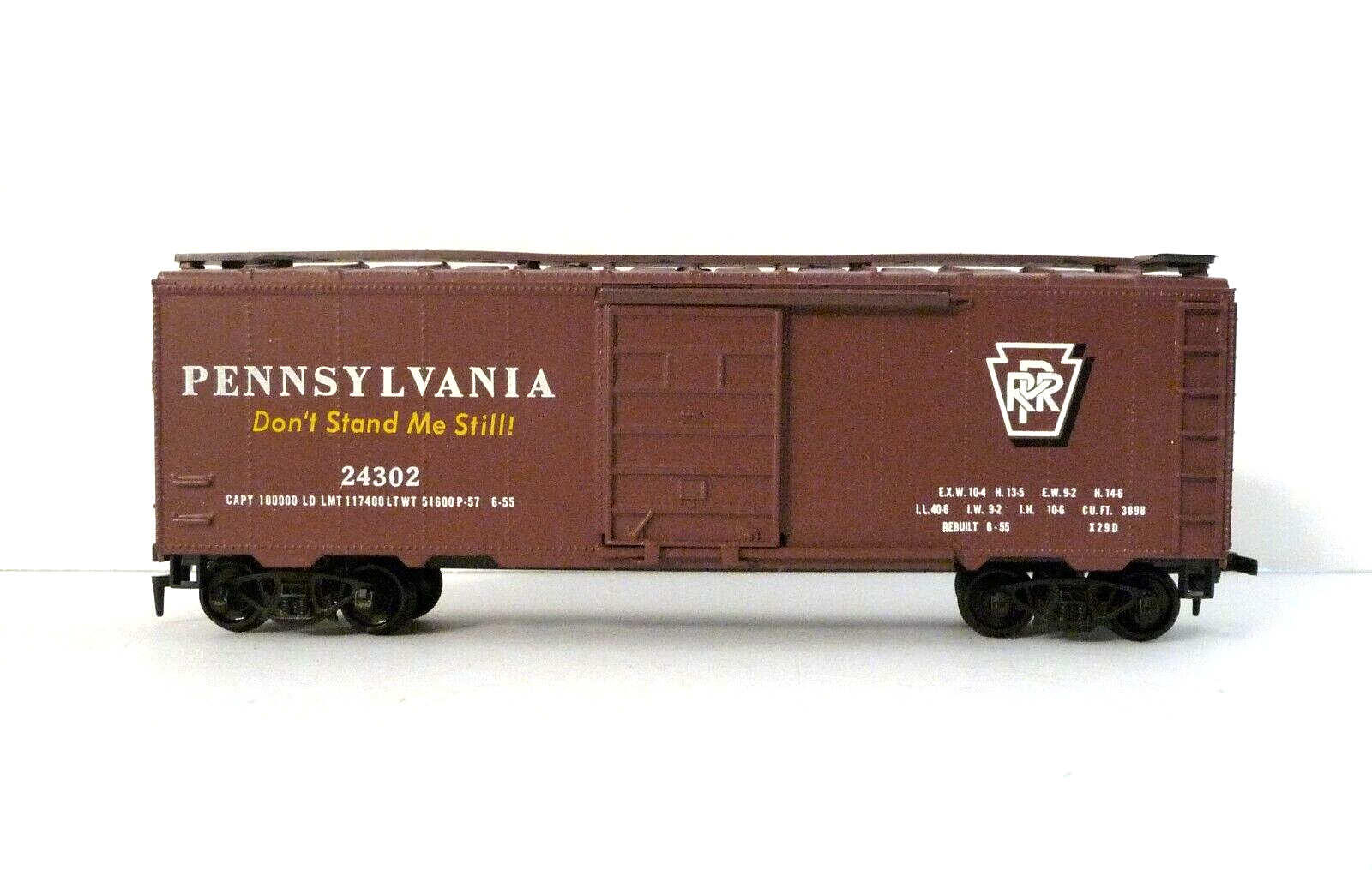 Roundhouse 1042 HO Scale 40' Boxcar Kit Pennsylvania "Don't Stand Me S ...