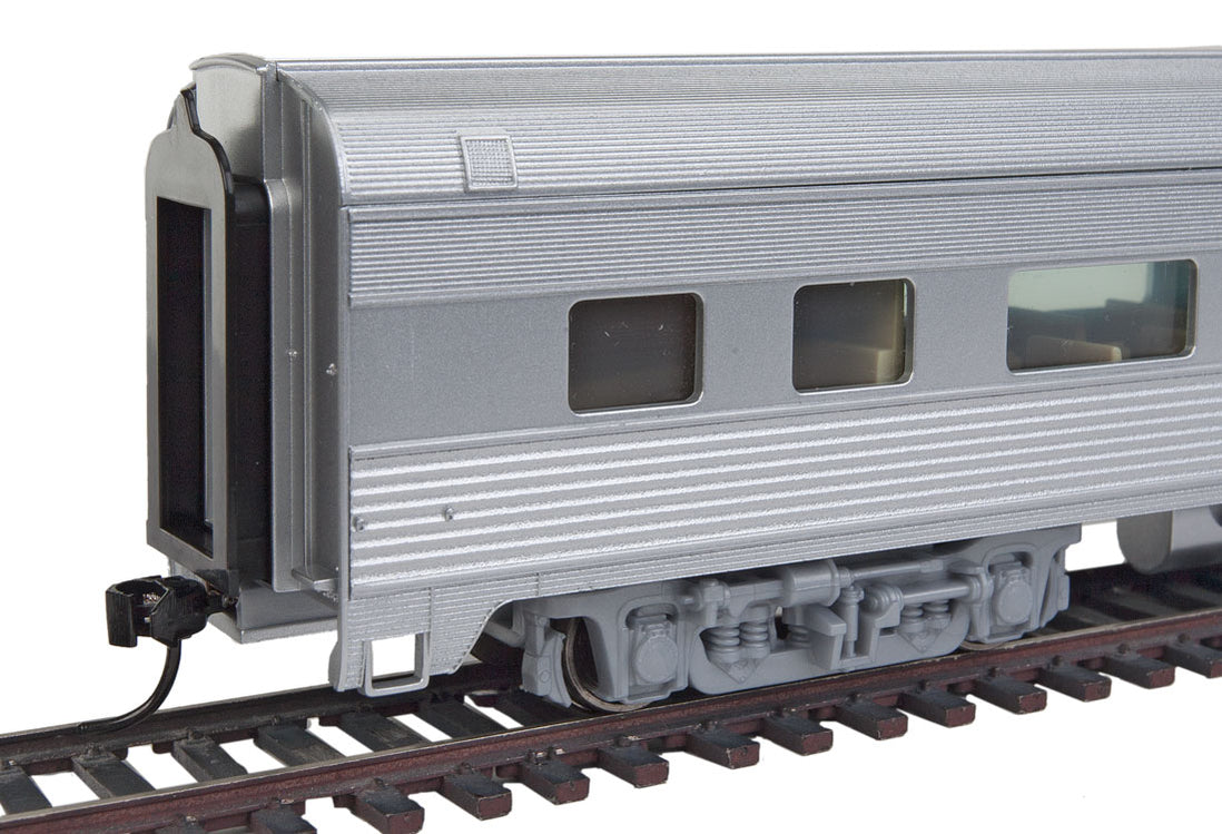 Walthers Mainline 910-30003 HO Scale 85' Budd Large Window Coach CB&Q — White Rose Hobbies