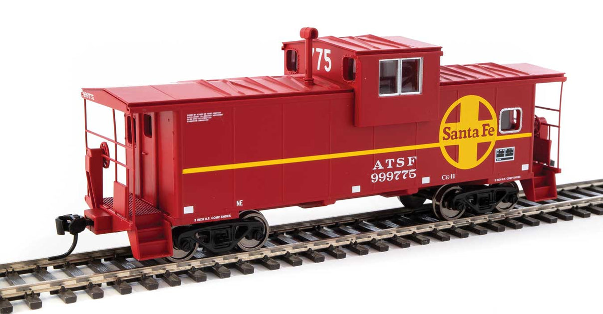 Walthers Mainline 910-8708 HO Scale Extended Wide Vision Caboose Santa ...
